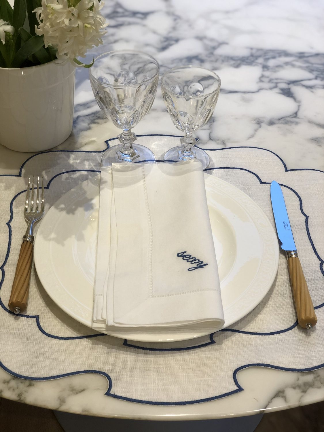 How To Create The Perfect Table Setting | Almost Essential